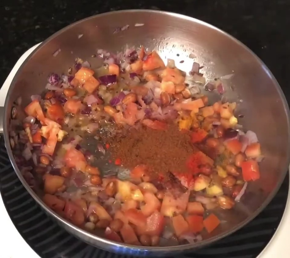 Moth Beans curry/Madike Kalu palya | Akshata's Kitchen - Easy Indian ...