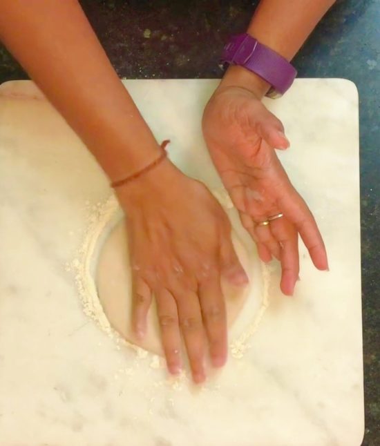Jolada Rotti Recipe | Akshata's Kitchen - Easy Indian Recipes