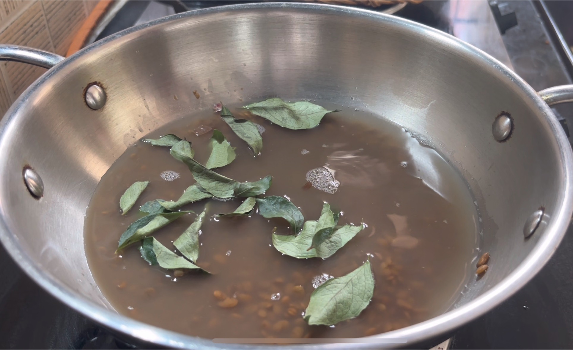 Hurali Kalu Saaru | Akshata's Kitchen - Easy Indian Recipes