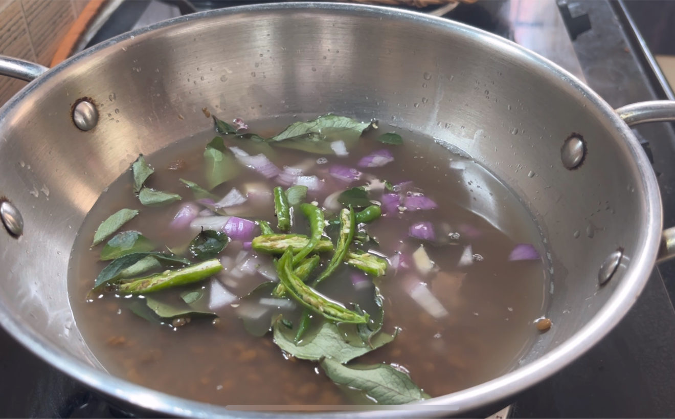 Hurali Kalu Saaru | Akshata's Kitchen - Easy Indian Recipes